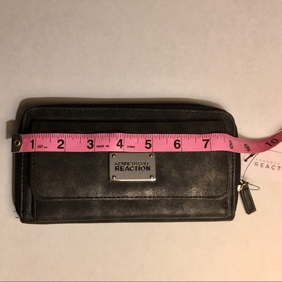 Kenneth Cole Reaction | Bags | Kenneth Cole Reaction Organizer Clutch ...